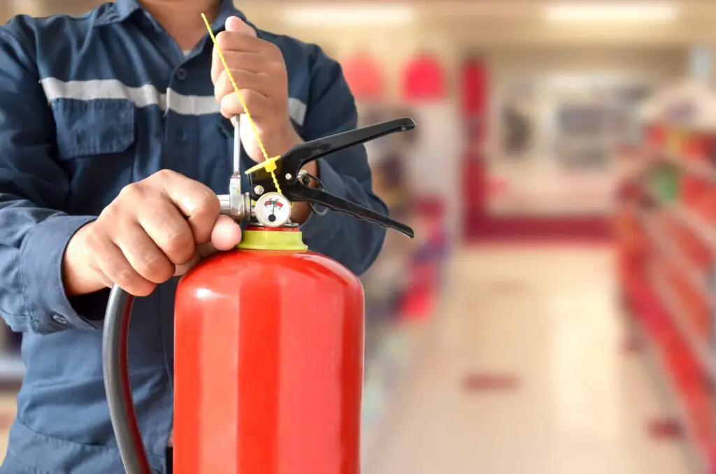Can a fire extinguisher explode? Safety tips with fire extinguisher
