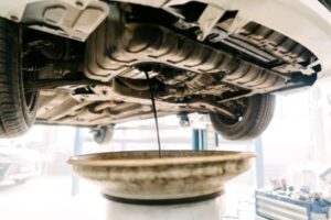 Is motor oil flammable? Find out safetest way to handle motor oil