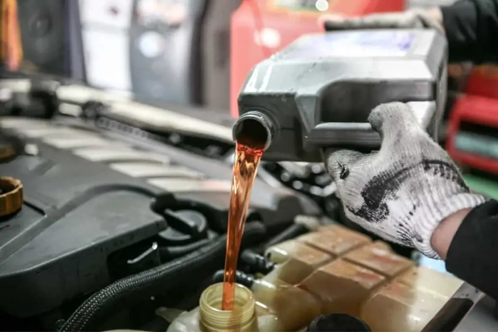 Is motor oil flammable? Find out safetest way to handle motor oil