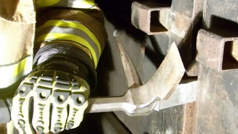 Hooligan Tool vs Halligan Tool: Clearing the Confusion – Fire safety ...